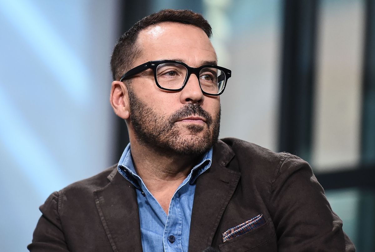 The Evolution of Jeremy Piven's Style in Photos - SKINHEAD WORLD